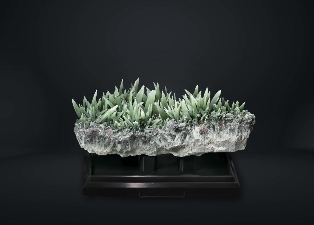 Prase Green Quartz with Hematite – P&L Art and Crystals