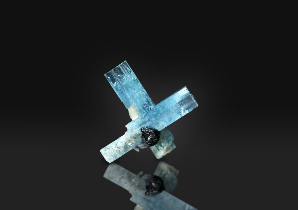 Double Aquamarine Rods – P&L Art and Crystals
